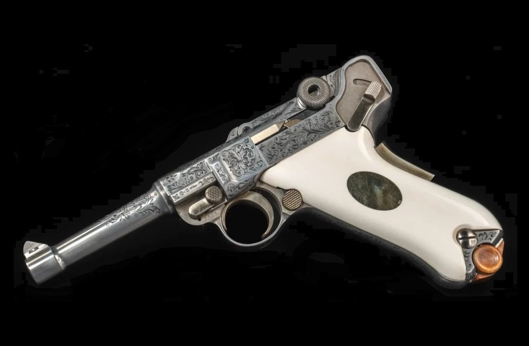 Storia e versioni rare della pistola Luger